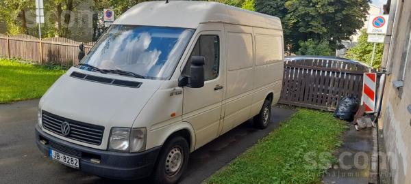 Balts Volkswagen LT 2003 Rīga, ar dzinēja tilpumu 2.50 L un nobraukumu 209 tūkst. km par 3600 €, foto 5 vietnē AUTOMOTO.COM.LV