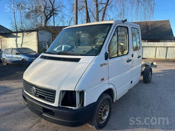 White Volkswagen LT 2004 in Riga, with an engine capacity of 2.50 L and mileage of 396 thousand km for 850 €, photo 1 on AUTOMOTO.COM.LV