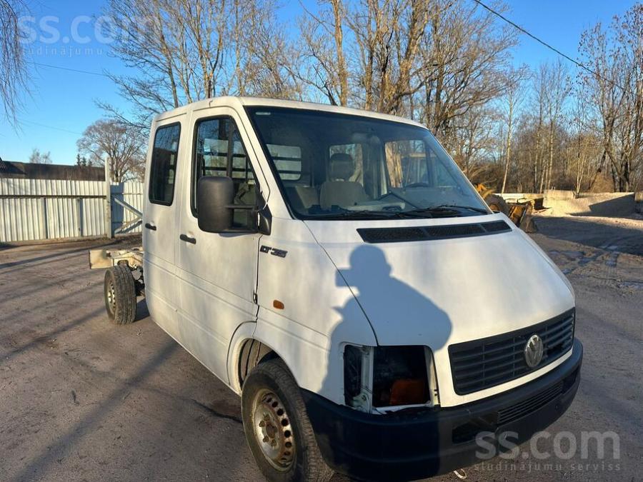 White Volkswagen LT 2004 in Riga, with an engine capacity of 2.50 L and mileage of 396 thousand km for 850 €, photo 6 on AUTOMOTO.COM.LV