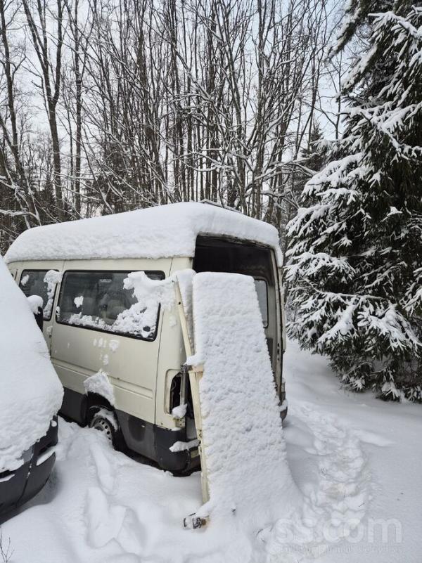 Balts Volkswagen LT 2004 Alūksne, ar dzinēja tilpumu 2.50 L un nobraukumu 400 tūkst. km par 1500 €, foto 1 vietnē AUTOMOTO.COM.LV