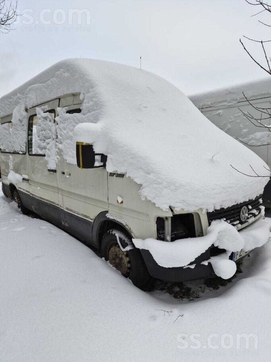 White Volkswagen LT 2004 in Aluksne, with an engine capacity of 2.50 L and mileage of 400 thousand km for 1500 €, photo 3 on AUTOMOTO.COM.LV