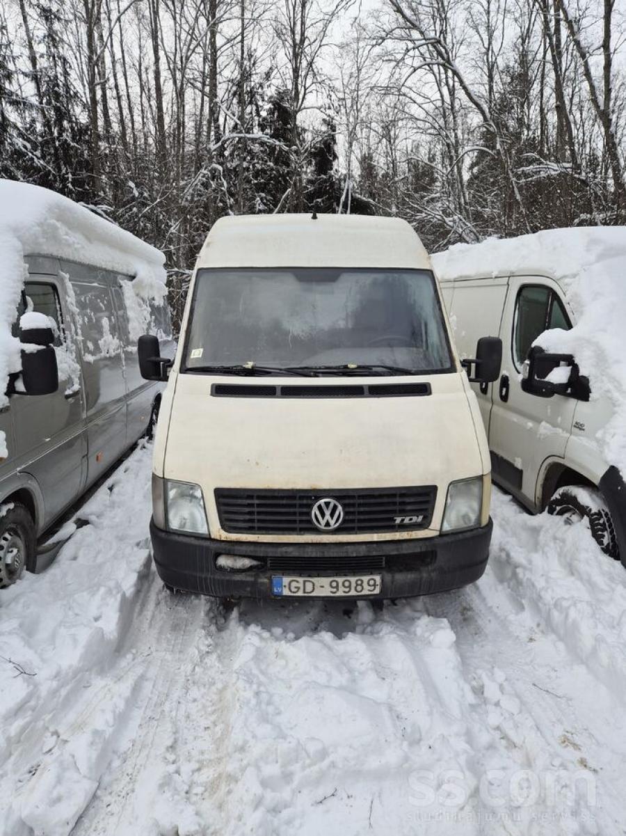 White Volkswagen LT 2004 in Aluksne, with an engine capacity of 2.50 L and mileage of 400 thousand km for 1500 €, photo 4 on AUTOMOTO.COM.LV