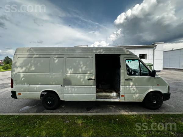 White Volkswagen LT 2004 in Riga, with an engine capacity of 2.50 L and mileage of 600 thousand km for 2700 €, photo 6 on AUTOMOTO.COM.LV