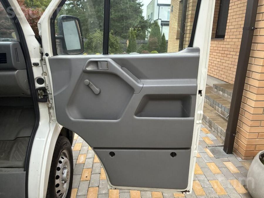 Balts Volkswagen LT 2004 Rīga, ar dzinēja tilpumu 2.50 L un nobraukumu 0 tūkst. km par 8700 €, foto 17 vietnē AUTOMOTO.COM.LV