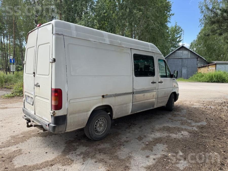 White Volkswagen LT 2006 in Riga, with an engine capacity of 2.50 L and mileage of 380 thousand km for 1500 €, photo 3 on AUTOMOTO.COM.LV