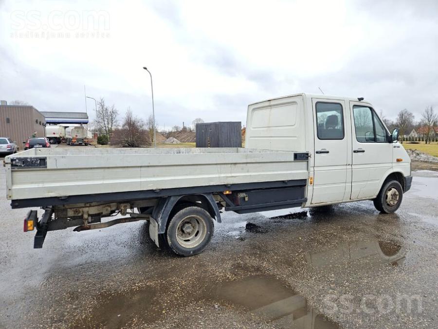 Balts Volkswagen LT 2003 Rīga, ar dzinēja tilpumu 2.50 L un nobraukumu 345 tūkst. km par 5000 €, foto 6 vietnē AUTOMOTO.COM.LV