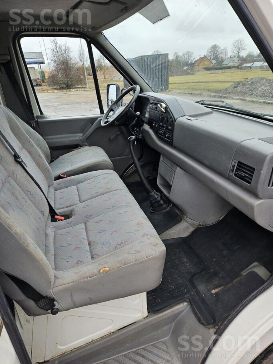 Balts Volkswagen LT 2003 Rīga, ar dzinēja tilpumu 2.50 L un nobraukumu 345 tūkst. km par 5000 €, foto 18 vietnē AUTOMOTO.COM.LV