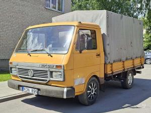 Yellow Volkswagen LT 1994 in Vilnius, with an engine capacity of 2.40 L and mileage of 250 thousand km for 900 €, photo 3 on AUTOMOTO.COM.LV