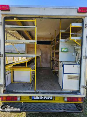 Yellow Volkswagen LT 1999 in Trakai, with an engine capacity of 2.46 L and mileage of 240 thousand km for 3500 €, photo 7 on AUTOMOTO.COM.LV