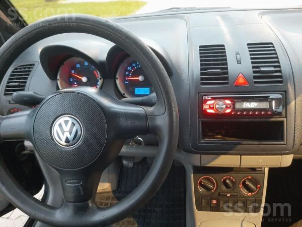 Black Volkswagen Lupo 2000 in Riga, with an engine capacity of 1.40 L and mileage of 238 thousand km for 1350 €, photo 8 on AUTOMOTO.COM.LV