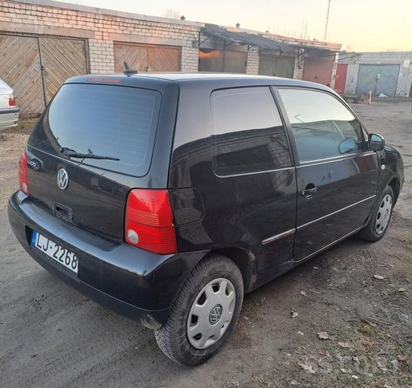Melns Volkswagen Lupo 2002 Rīga, ar dzinēja tilpumu 1.00 L un nobraukumu 194 tūkst. km par 1150 €, foto 4 vietnē AUTOMOTO.COM.LV