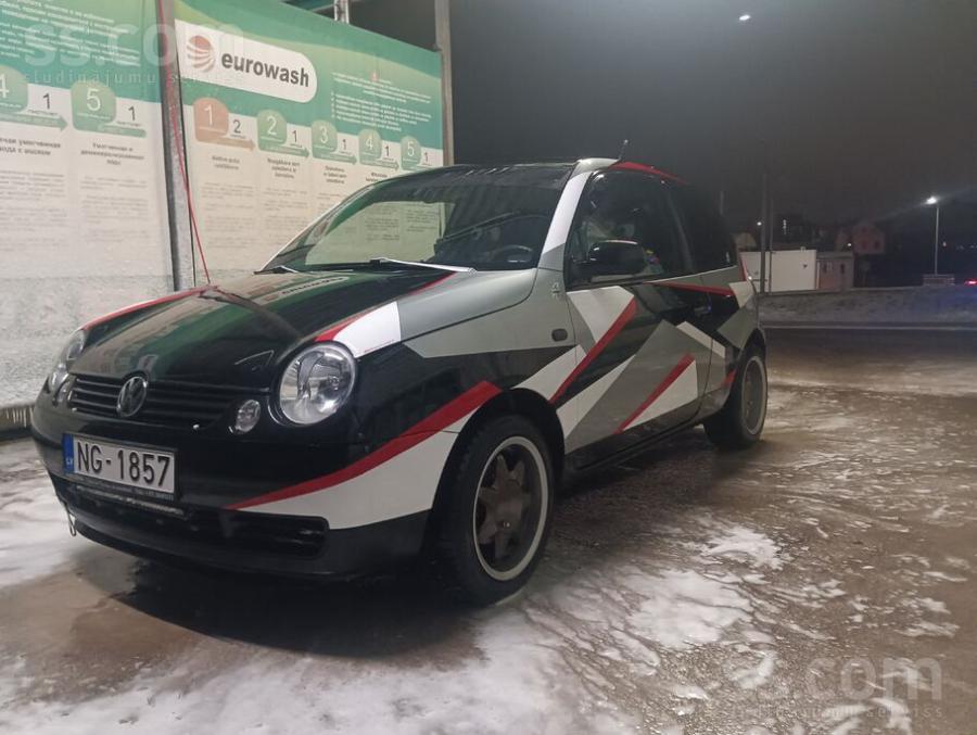 Black Volkswagen Lupo 2000 in Rezekne, with an engine capacity of 1.00 L and mileage of 285 thousand km for 1450 €, photo 5 on AUTOMOTO.COM.LV