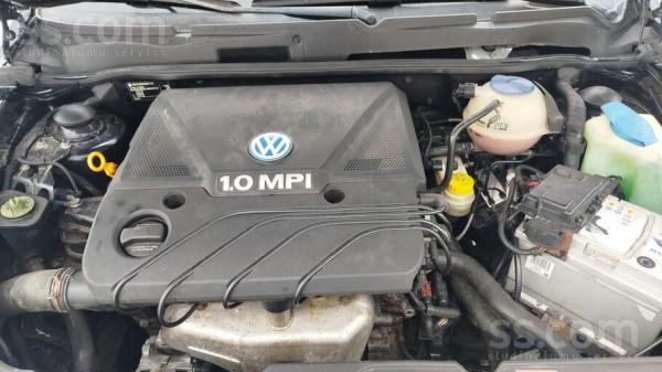 Black Volkswagen Lupo 2000 in Valmiera, with an engine capacity of 1.00 L and mileage of 203 thousand km for 950 €, photo 8 on AUTOMOTO.COM.LV