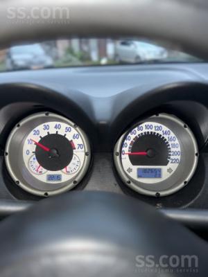 Black Volkswagen Lupo 2000 in Riga, with an engine capacity of 1.60 L and mileage of 183 thousand km for 1300 €, photo 4 on AUTOMOTO.COM.LV