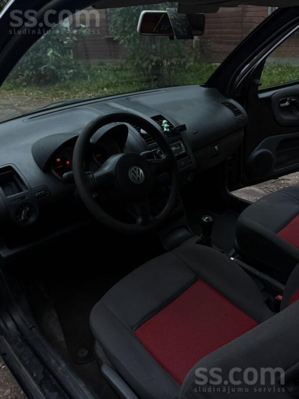 Black Volkswagen Lupo 2000 in Riga, with an engine capacity of 1.60 L and mileage of 183 thousand km for 1300 €, photo 10 on AUTOMOTO.COM.LV