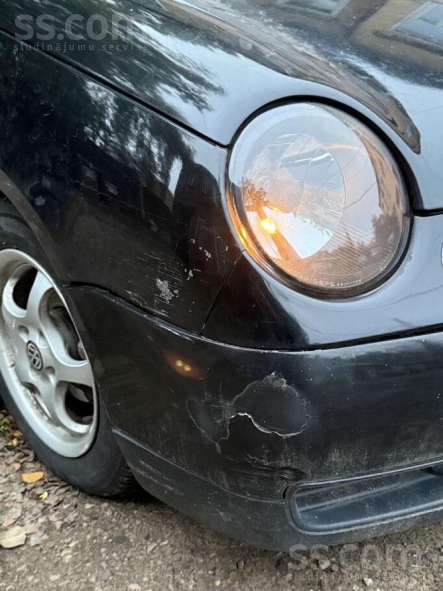 Black Volkswagen Lupo 2000 in Riga, with an engine capacity of 1.60 L and mileage of 183 thousand km for 1300 €, photo 12 on AUTOMOTO.COM.LV