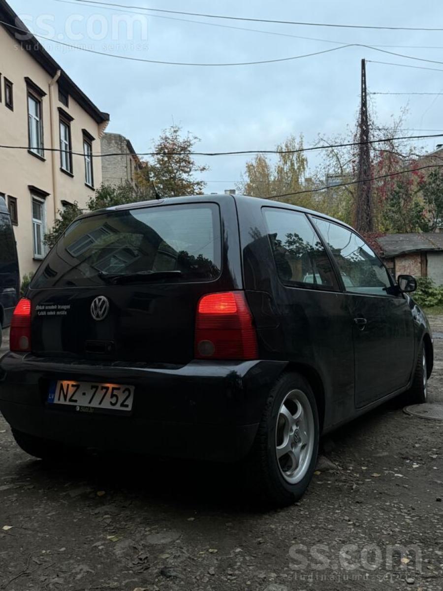 Black Volkswagen Lupo 2000 in Riga, with an engine capacity of 1.60 L and mileage of 183 thousand km for 1300 €, photo 15 on AUTOMOTO.COM.LV
