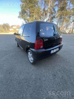 Melns Volkswagen Lupo 2002 Rīga, ar dzinēja tilpumu 1.40 L un nobraukumu 274 tūkst. km par 1430 €, foto 5 vietnē AUTOMOTO.COM.LV