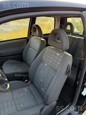 Melns Volkswagen Lupo 2005 Rīga, ar dzinēja tilpumu 1.00 L un nobraukumu 189 tūkst. km par 1199 €, foto 11 vietnē AUTOMOTO.COM.LV
