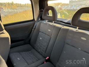Melns Volkswagen Lupo 2005 Rīga, ar dzinēja tilpumu 1.00 L un nobraukumu 189 tūkst. km par 1199 €, foto 12 vietnē AUTOMOTO.COM.LV