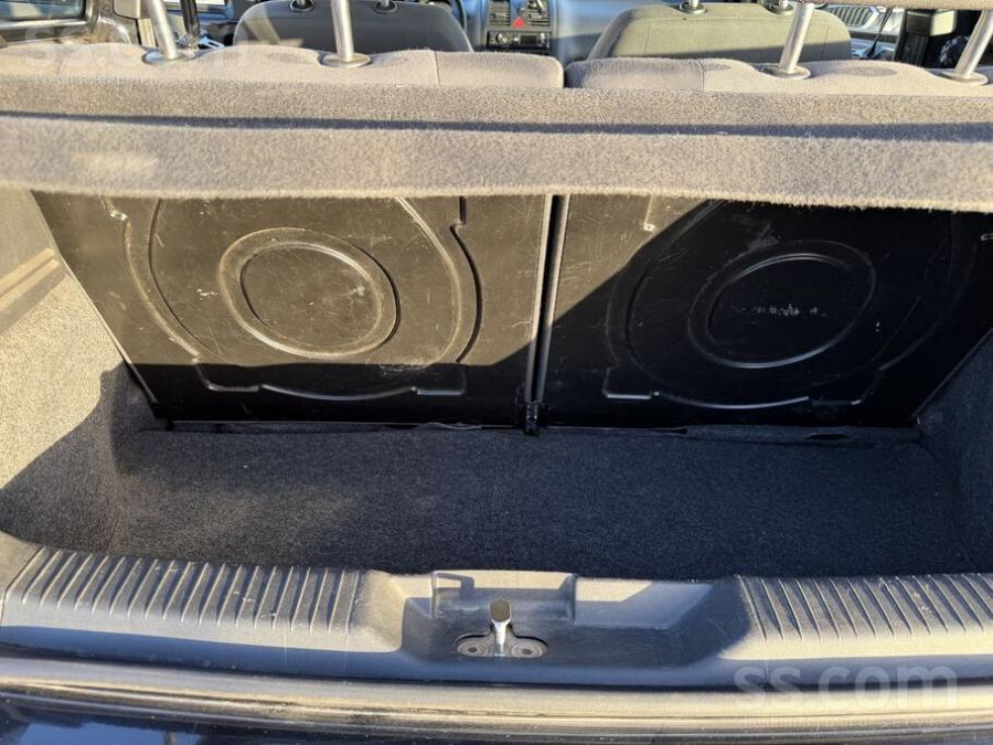 Melns Volkswagen Lupo 2005 Rīga, ar dzinēja tilpumu 1.00 L un nobraukumu 189 tūkst. km par 1199 €, foto 14 vietnē AUTOMOTO.COM.LV