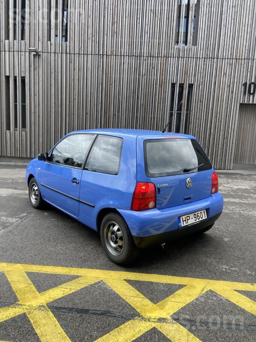 Blue Volkswagen Lupo 2000 in Riga, with an engine capacity of 1.00 L and mileage of 226 thousand km for 1550 €, photo 3 on AUTOMOTO.COM.LV
