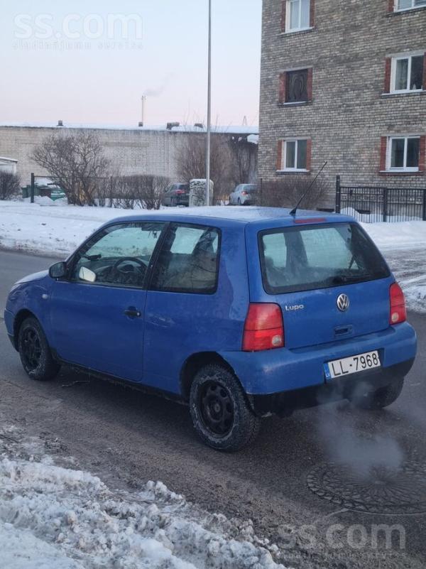 Blue Volkswagen Lupo 2001 in Riga, with an engine capacity of 1.00 L and mileage of 219 thousand km for 1050 €, photo 4 on AUTOMOTO.COM.LV