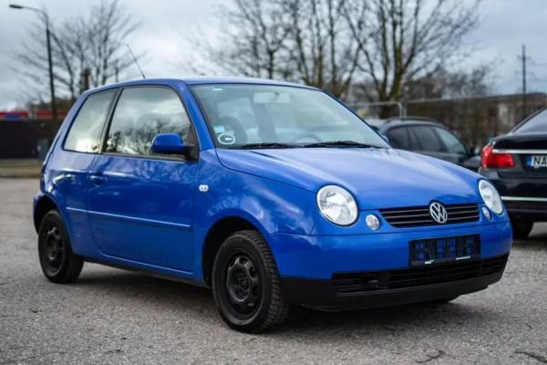 Blue Volkswagen Lupo 2001 in Liepaja, with an engine capacity of 1.00 L and mileage of 191 thousand km for 1550 €, photo 5 on AUTOMOTO.COM.LV