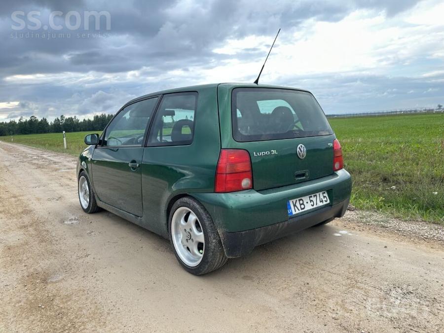 Green Volkswagen Lupo 2000 in Riga, with an engine capacity of 1.20 L and mileage of 291 thousand km for 1200 €, photo 4 on AUTOMOTO.COM.LV