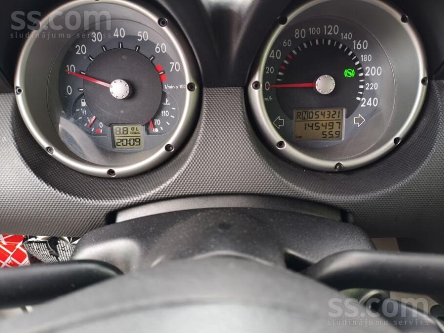 Pelēks Volkswagen Lupo 2001 Rīga, ar dzinēja tilpumu 1.40 L un nobraukumu 147 tūkst. km par 1000 €, foto 2 vietnē AUTOMOTO.COM.LV