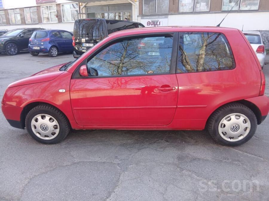 Red Volkswagen Lupo 2003 in Riga, with an engine capacity of 1.70 L and mileage of 267 thousand km for 1550 €, photo 3 on AUTOMOTO.COM.LV