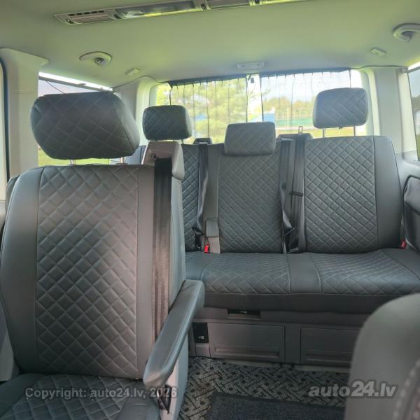 Beige Volkswagen Multivan 2006 in Tallinn, with an engine capacity of 2.50 L and mileage of 276 thousand km for 8000 €, photo 10 on AUTOMOTO.COM.LV