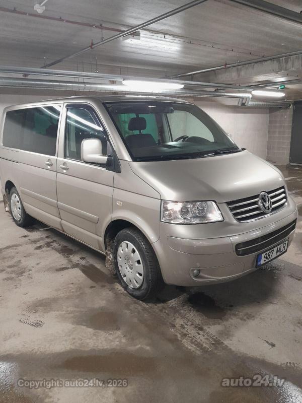 Smilšu krāsa Volkswagen Multivan 2008 Tallina, ar dzinēja tilpumu 2.50 L un nobraukumu 260 tūkst. km par 7500 €, foto 2 vietnē AUTOMOTO.COM.LV
