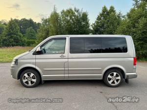Smilšu krāsa Volkswagen Multivan 2012 Tallina, ar dzinēja tilpumu 2.00 L un nobraukumu 239 tūkst. km par 13900 €, foto 6 vietnē AUTOMOTO.COM.LV