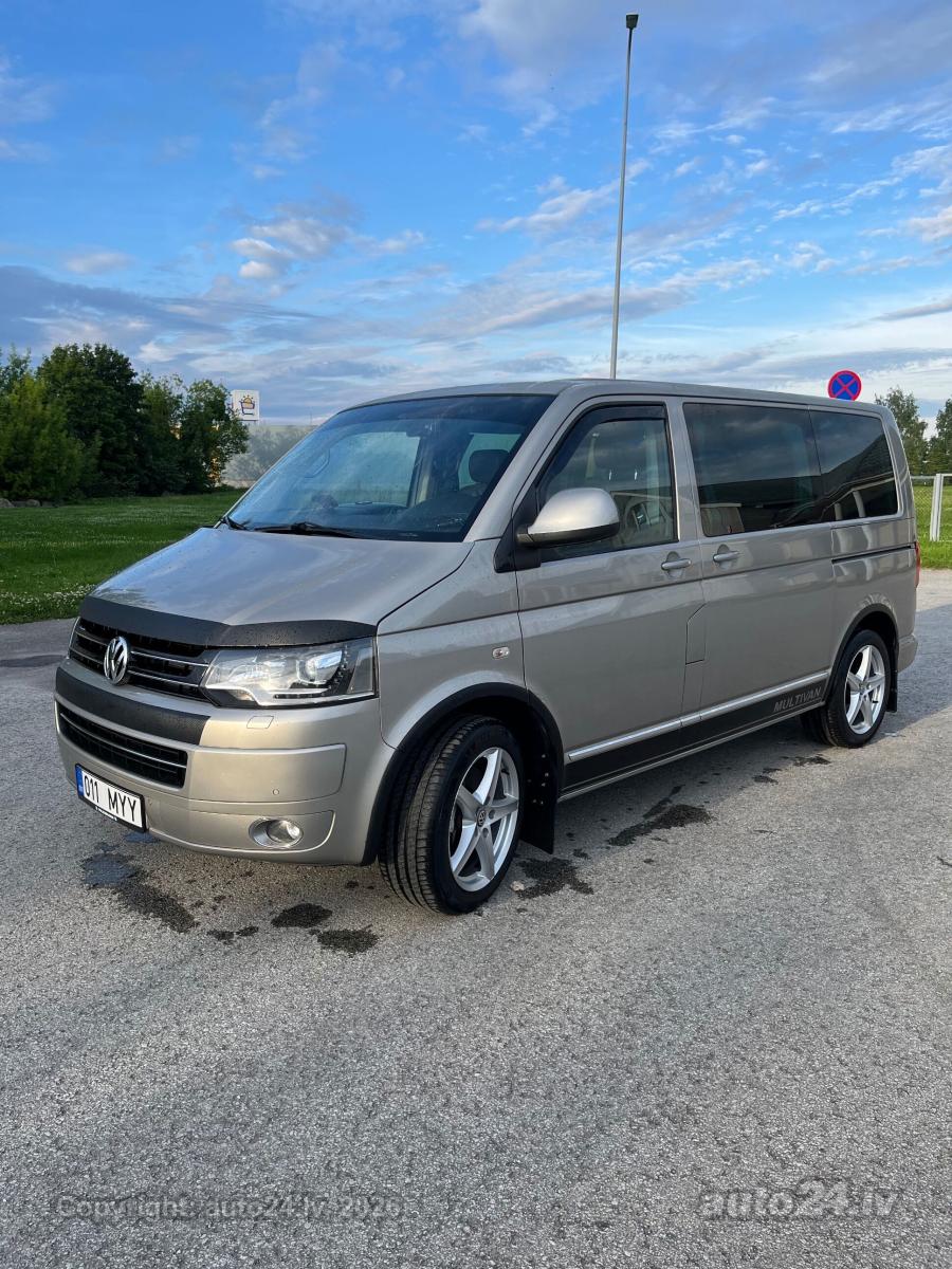 Beige Volkswagen Multivan 2012 in Tallinn, with an engine capacity of 2.00 L and mileage of 247 thousand km for 17200 €, photo 4 on AUTOMOTO.COM.LV