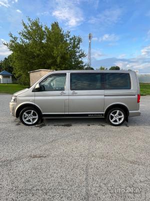 Beige Volkswagen Multivan 2012 in Tallinn, with an engine capacity of 2.00 L and mileage of 247 thousand km for 17200 €, photo 5 on AUTOMOTO.COM.LV