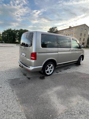 Beige Volkswagen Multivan 2012 in Tallinn, with an engine capacity of 2.00 L and mileage of 247 thousand km for 17200 €, photo 7 on AUTOMOTO.COM.LV