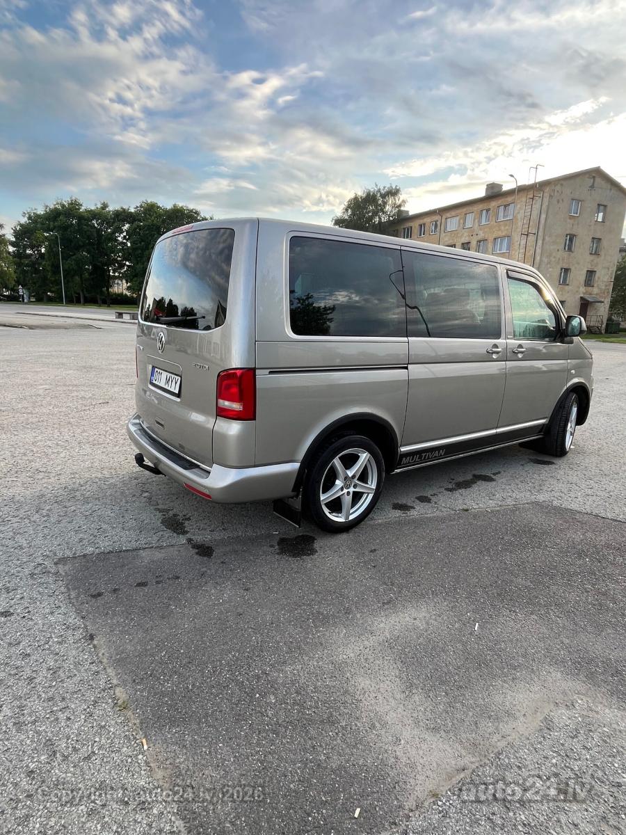 Beige Volkswagen Multivan 2012 in Tallinn, with an engine capacity of 2.00 L and mileage of 247 thousand km for 17200 €, photo 7 on AUTOMOTO.COM.LV