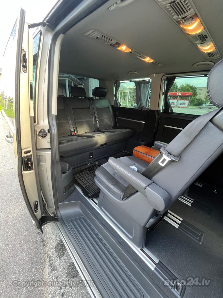 Beige Volkswagen Multivan 2012 in Tallinn, with an engine capacity of 2.00 L and mileage of 247 thousand km for 17200 €, photo 9 on AUTOMOTO.COM.LV