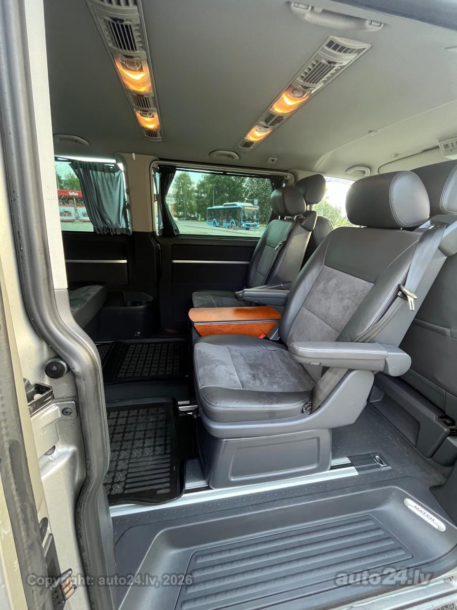 Beige Volkswagen Multivan 2012 in Tallinn, with an engine capacity of 2.00 L and mileage of 247 thousand km for 17200 €, photo 12 on AUTOMOTO.COM.LV