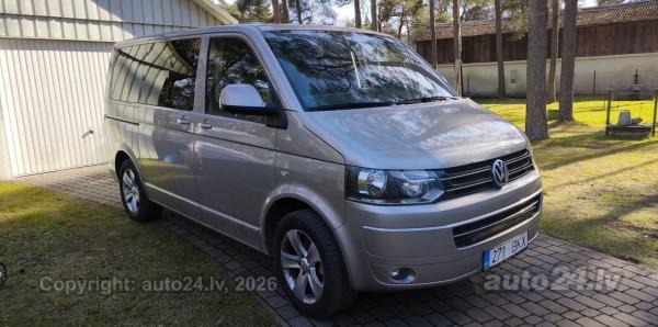 Smilšu krāsa Volkswagen Multivan 2014 Tallina, ar dzinēja tilpumu 2.00 L un nobraukumu 245 tūkst. km par 17500 €, foto 2 vietnē AUTOMOTO.COM.LV