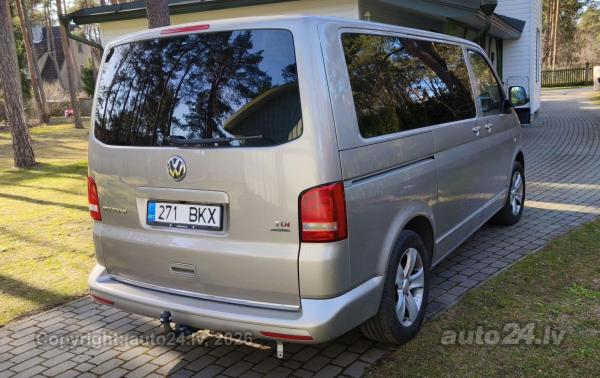 Smilšu krāsa Volkswagen Multivan 2014 Tallina, ar dzinēja tilpumu 2.00 L un nobraukumu 245 tūkst. km par 17500 €, foto 3 vietnē AUTOMOTO.COM.LV