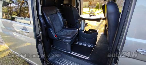 Smilšu krāsa Volkswagen Multivan 2014 Tallina, ar dzinēja tilpumu 2.00 L un nobraukumu 245 tūkst. km par 17500 €, foto 10 vietnē AUTOMOTO.COM.LV