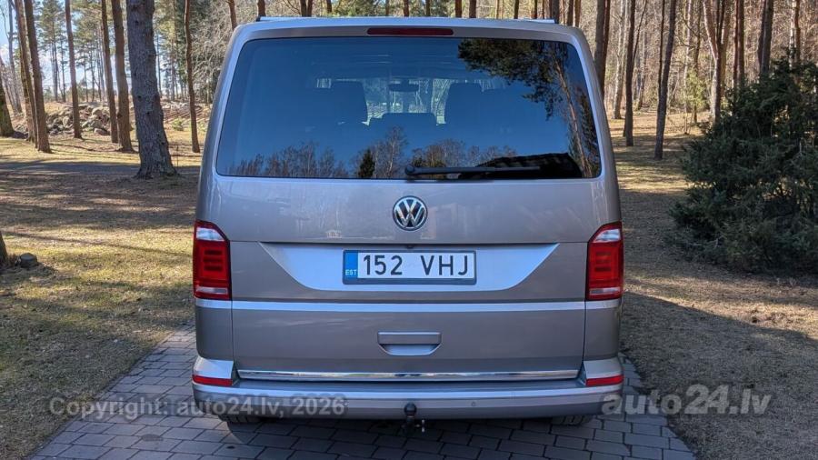Beige Volkswagen Multivan 2016 in Haapsalu, with an engine capacity of 2.00 L and mileage of 204 thousand km for 27900 €, photo 6 on AUTOMOTO.COM.LV