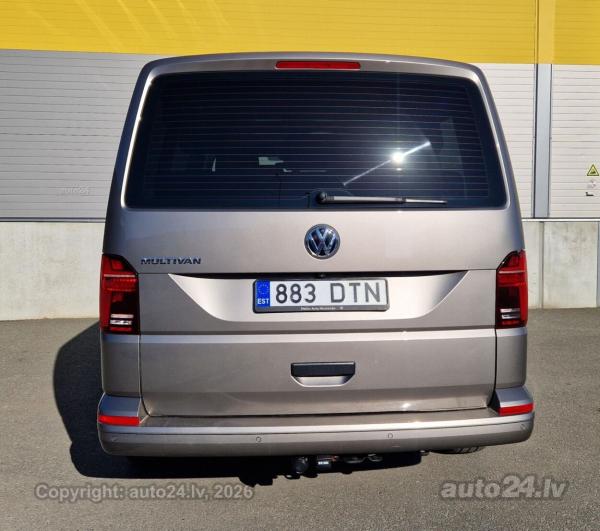 Smilšu krāsa Volkswagen Multivan 2022 Tallina, ar dzinēja tilpumu 2.00 L un nobraukumu 91 tūkst. km par 40500 €, foto 4 vietnē AUTOMOTO.COM.LV
