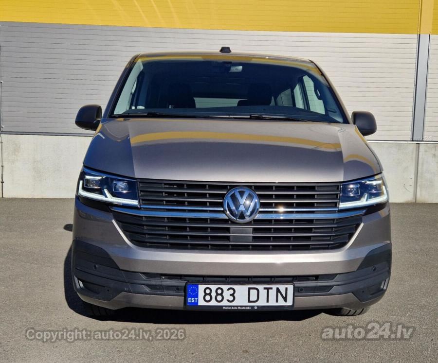Smilšu krāsa Volkswagen Multivan 2022 Tallina, ar dzinēja tilpumu 2.00 L un nobraukumu 91 tūkst. km par 40500 €, foto 5 vietnē AUTOMOTO.COM.LV