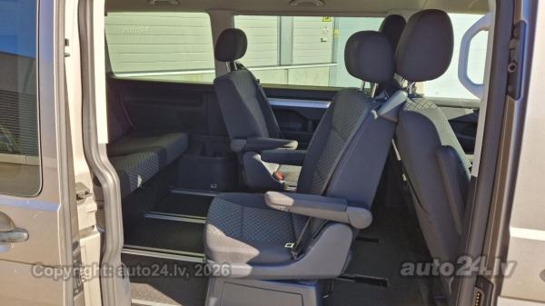 Smilšu krāsa Volkswagen Multivan 2022 Tallina, ar dzinēja tilpumu 2.00 L un nobraukumu 91 tūkst. km par 40500 €, foto 9 vietnē AUTOMOTO.COM.LV