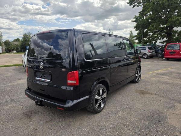 Melns Volkswagen Multivan 2009 Kėdainiai, ar dzinēja tilpumu 2.00 L un nobraukumu 309 tūkst. km par 12999 €, foto 7 vietnē AUTOMOTO.COM.LV