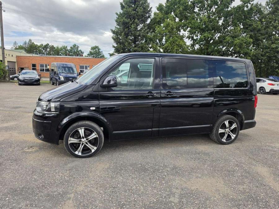 Melns Volkswagen Multivan 2009 Kėdainiai, ar dzinēja tilpumu 2.00 L un nobraukumu 309 tūkst. km par 12999 €, foto 10 vietnē AUTOMOTO.COM.LV