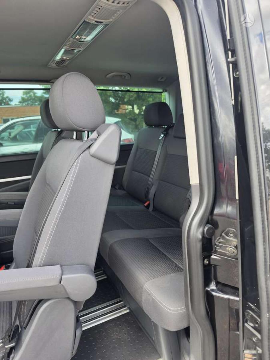 Melns Volkswagen Multivan 2009 Kėdainiai, ar dzinēja tilpumu 2.00 L un nobraukumu 309 tūkst. km par 12999 €, foto 23 vietnē AUTOMOTO.COM.LV